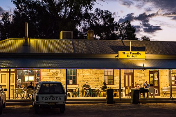 See and Do - Packsaddle Roadhouse